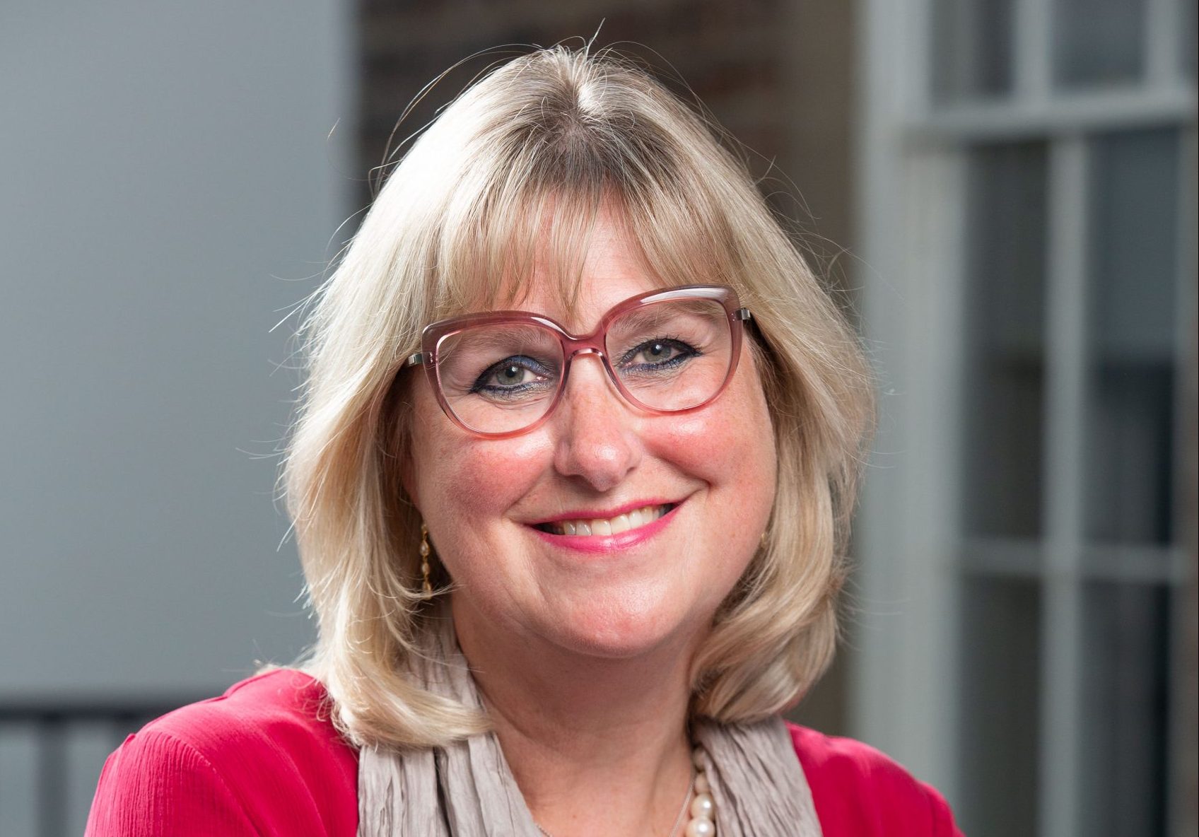 Mrs Liz Bromley - Newcastle Hospitals NHS Foundation Trust