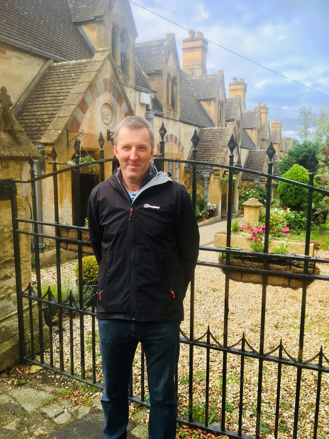 A very un-ewe-usual donation to help the Sir Bobby Robson Foundation ...