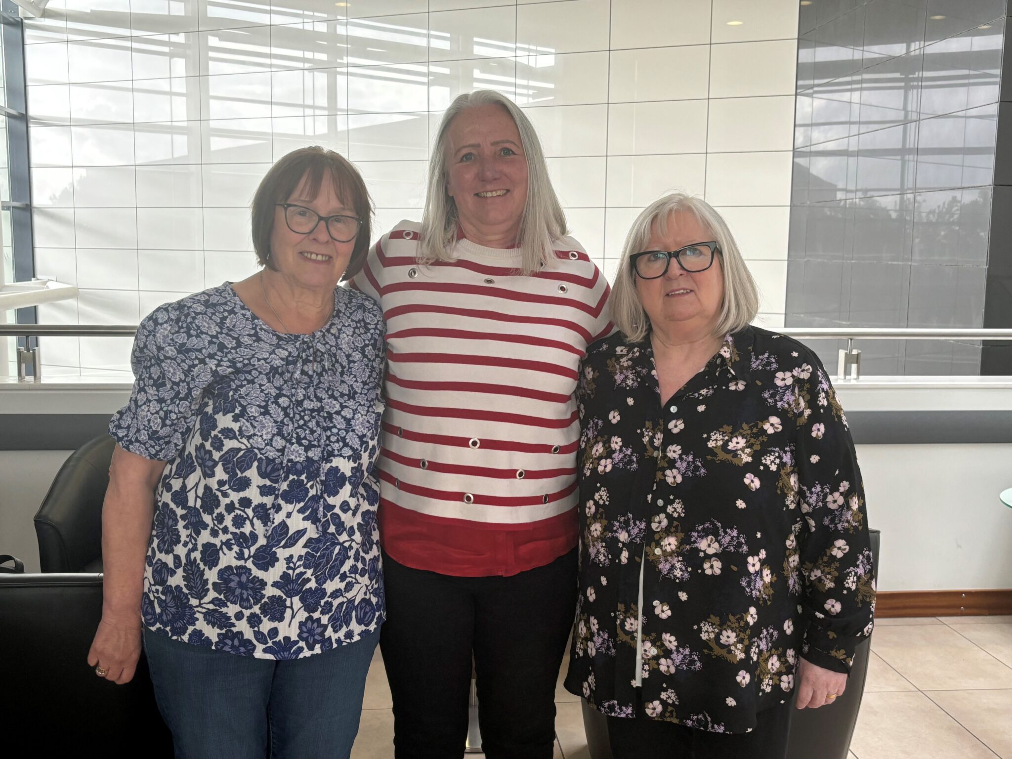 Consultant achieves 400th milestone in robotic surgery - Newcastle ...