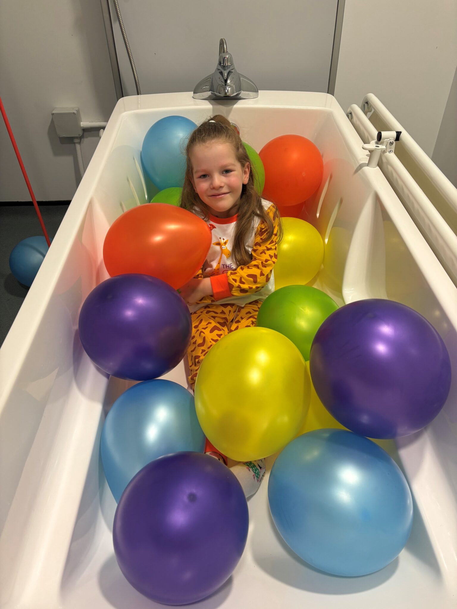 Splish, splash! Ward 1a fitted with new accessible bathtub to improve ...