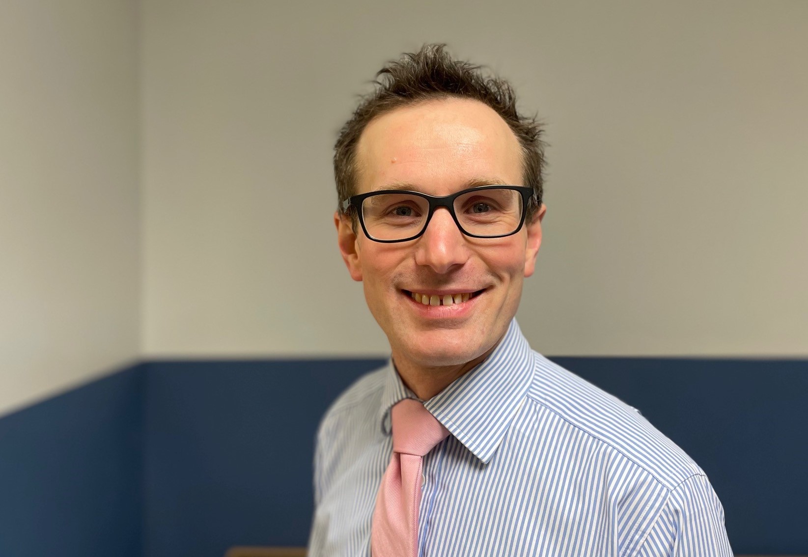 Newcastle joins global efforts to improve understanding of scoliosis in ...